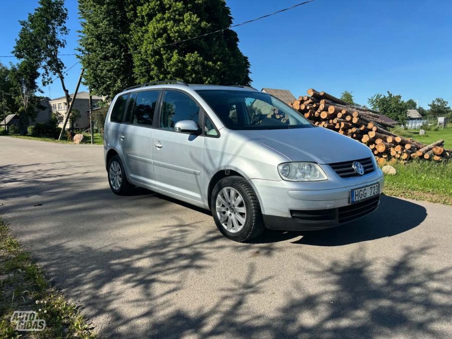 Volkswagen Touran 2004 in Telschi, with an engine capacity of 1.90 L and mileage of 253 thousand km for 2250 €, photo 1 on AUTOMOTO.COM.LV