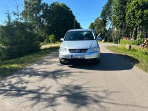 Volkswagen Touran 2004 in Telschi, with an engine capacity of 1.90 L and mileage of 253 thousand km for 2250 €, photo 4 on AUTOMOTO.COM.LV