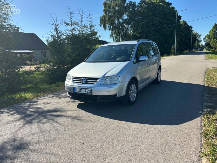 Volkswagen Touran 2004 in Telschi, with an engine capacity of 1.90 L and mileage of 253 thousand km for 2250 €, photo 5 on AUTOMOTO.COM.LV