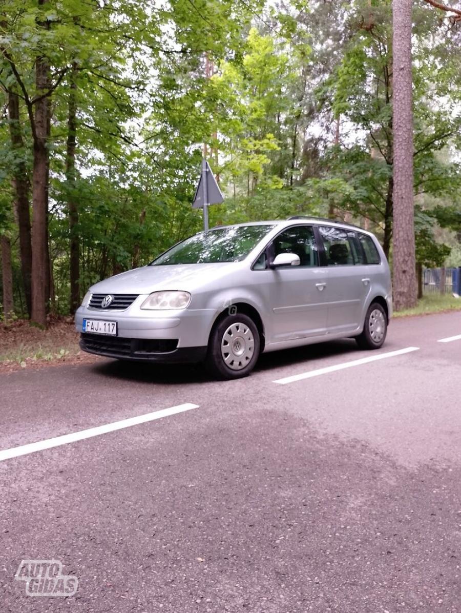 Volkswagen Touran 2004 Kauņa, ar dzinēja tilpumu 1.90 L un nobraukumu 440 tūkst. km par 1399 €, foto 3 vietnē AUTOMOTO.COM.LV