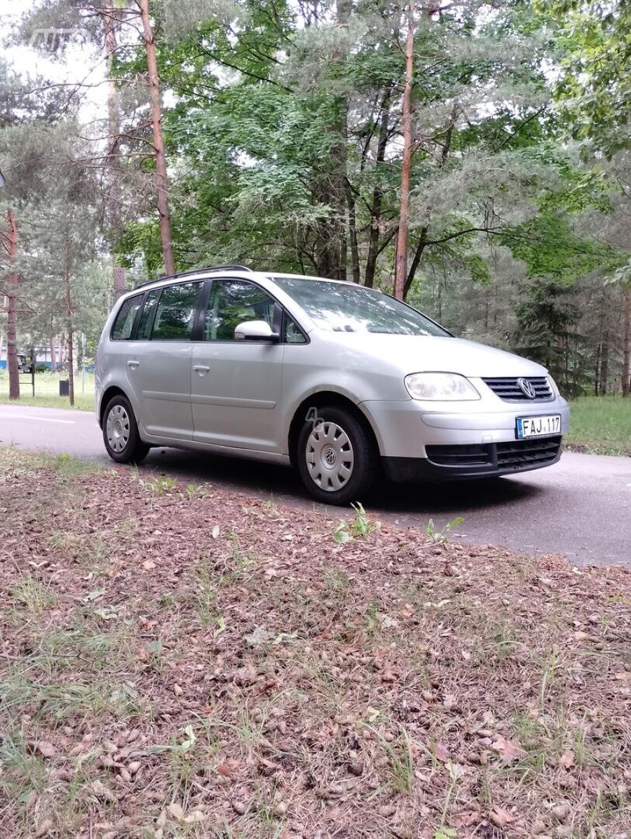 Volkswagen Touran 2004 Kauņa, ar dzinēja tilpumu 1.90 L un nobraukumu 440 tūkst. km par 1399 €, foto 4 vietnē AUTOMOTO.COM.LV