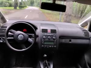 Volkswagen Touran 2004 Kauņa, ar dzinēja tilpumu 1.90 L un nobraukumu 440 tūkst. km par 1399 €, foto 10 vietnē AUTOMOTO.COM.LV