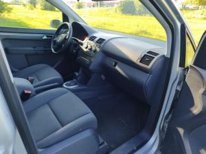 Volkswagen Touran 2004 Viļņa, ar dzinēja tilpumu 1.60 L un nobraukumu 207 tūkst. km par 850 €, foto 12 vietnē AUTOMOTO.COM.LV