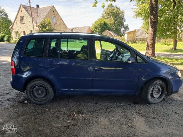 Volkswagen Touran 2004 Kelmė, ar dzinēja tilpumu 2.00 L un nobraukumu 513 tūkst. km par 700 €, foto 4 vietnē AUTOMOTO.COM.LV