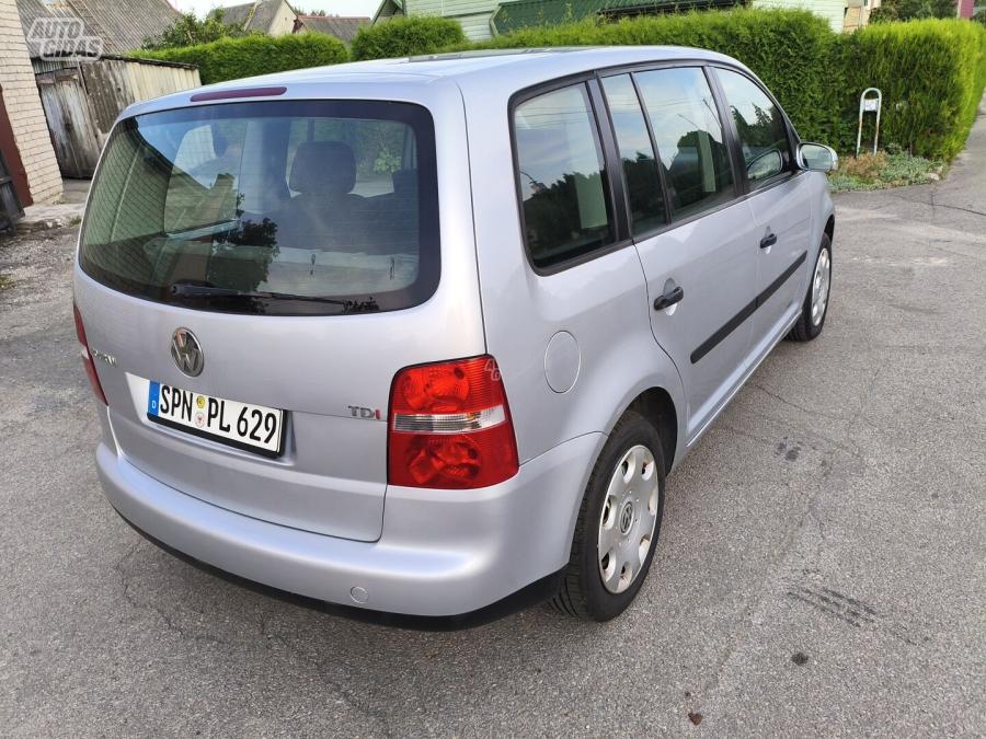 Volkswagen Touran 2004 Joniškis, ar dzinēja tilpumu 1.90 L un nobraukumu 248 tūkst. km par 1998 €, foto 9 vietnē AUTOMOTO.COM.LV
