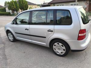 Volkswagen Touran 2004 Joniškis, ar dzinēja tilpumu 1.90 L un nobraukumu 248 tūkst. km par 1998 €, foto 12 vietnē AUTOMOTO.COM.LV