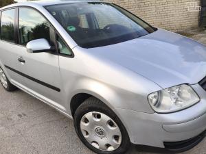 Volkswagen Touran 2004 Joniškis, ar dzinēja tilpumu 1.90 L un nobraukumu 248 tūkst. km par 1998 €, foto 19 vietnē AUTOMOTO.COM.LV