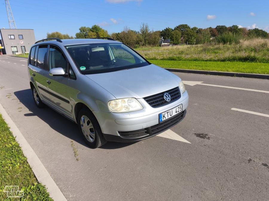 Volkswagen Touran 2004 Kauņa, ar dzinēja tilpumu 1.60 L un nobraukumu 257 tūkst. km par 1050 €, foto 3 vietnē AUTOMOTO.COM.LV