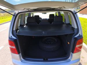 Volkswagen Touran 2004 Kauņa, ar dzinēja tilpumu 1.60 L un nobraukumu 257 tūkst. km par 1050 €, foto 12 vietnē AUTOMOTO.COM.LV