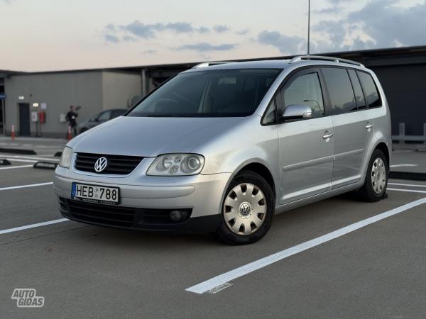Volkswagen Touran 2004 in Kaunas on AUTOMOTO.COM.LV Volkswagen Touran 2004 in Kaunas, with an engine capacity of 2.00 L and mileage of 326 thousand km for 2200 β¬, photo 4 on AUTOMOTO.COM.LV