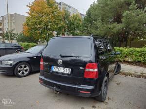 Volkswagen Touran 2004 in Kaunas, with an engine capacity of 1.90 L and mileage of 376 thousand km for 790 €, photo 4 on AUTOMOTO.COM.LV