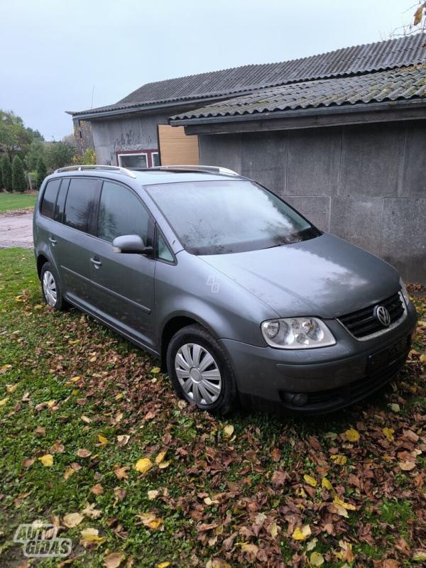 Volkswagen Touran 2004 Viļņa, ar dzinēja tilpumu 2.00 L un nobraukumu 299 tūkst. km par 950 €, foto 3 vietnē AUTOMOTO.COM.LV