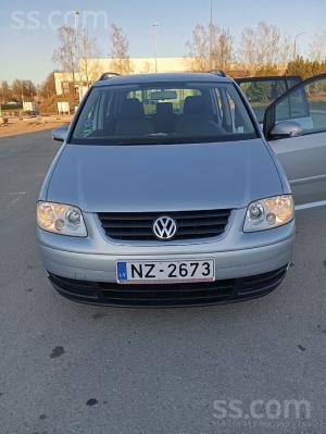 Volkswagen Touran 2005 Jēkabpils, ar dzinēja tilpumu 1.90 L un nobraukumu 242 tūkst. km par 2300 €, foto 1 vietnē AUTOMOTO.COM.LV