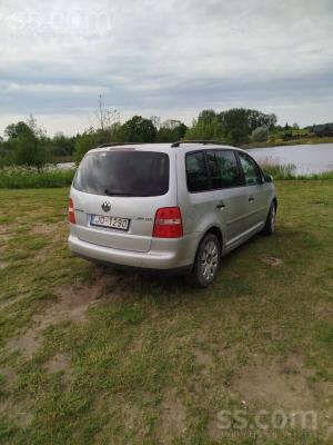 Volkswagen Touran 2005 Talsi, ar dzinēja tilpumu 1.90 L un nobraukumu 461 tūkst. km par 1300 €, foto 4 vietnē AUTOMOTO.COM.LV