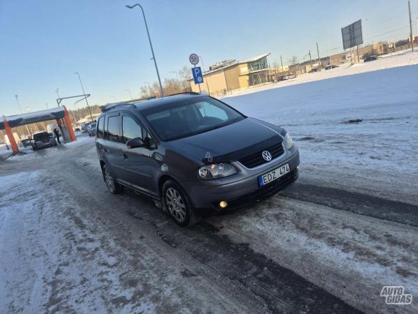 Volkswagen Touran 2005 Šilalė, ar dzinēja tilpumu 1.90 L un nobraukumu 300 tūkst. km par 1350 €, foto 9 vietnē AUTOMOTO.COM.LV