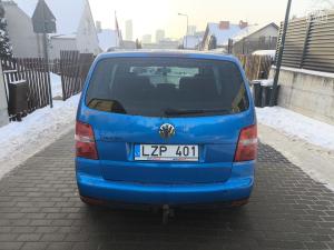 Volkswagen Touran 2005 in Vilnius, with an engine capacity of 2.00 L and mileage of 330 thousand km for 990 €, photo 6 on AUTOMOTO.COM.LV