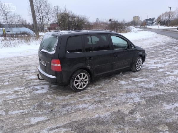 Volkswagen Touran 2005 in Kaunas, with an engine capacity of 2.00 L and mileage of 280 thousand km for 690 €, photo 2 on AUTOMOTO.COM.LV