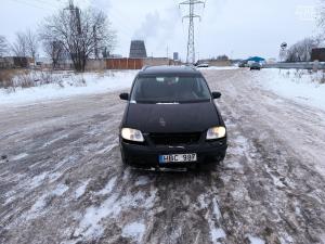Volkswagen Touran 2005 in Kaunas, with an engine capacity of 2.00 L and mileage of 280 thousand km for 690 €, photo 3 on AUTOMOTO.COM.LV