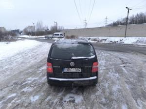 Volkswagen Touran 2005 in Kaunas, with an engine capacity of 2.00 L and mileage of 280 thousand km for 690 €, photo 4 on AUTOMOTO.COM.LV