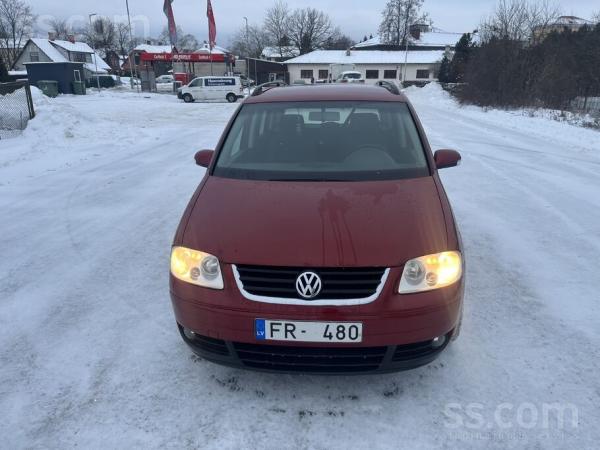 Volkswagen Touran 2005 Valka, ar dzinēja tilpumu 1.90 L un nobraukumu 283 tūkst. km par 1150 €, foto 1 vietnē AUTOMOTO.COM.LV