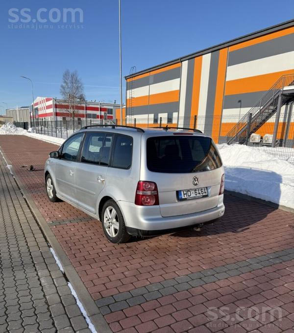 Volkswagen Touran 2005 in Ventspils, with an engine capacity of 1.90 L and mileage of 493 thousand km for 1150 €, photo 3 on AUTOMOTO.COM.LV