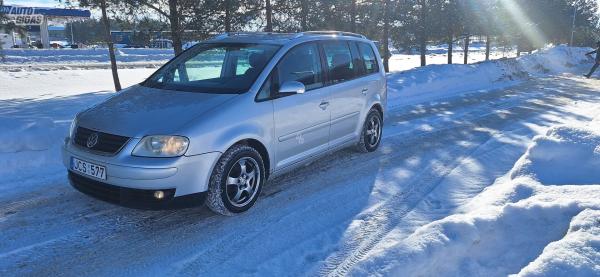 Volkswagen Touran 2005 Telšiai, ar dzinēja tilpumu 2.00 L un nobraukumu 300 tūkst. km par 1000 €, foto 2 vietnē AUTOMOTO.COM.LV