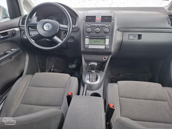 Volkswagen Touran 2005 Šilutė, ar dzinēja tilpumu 1.90 L un nobraukumu 369 tūkst. km par 1650 €, foto 10 vietnē AUTOMOTO.COM.LV