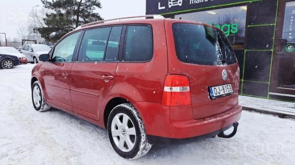 Volkswagen Touran 2005 Rīga, ar dzinēja tilpumu 2.00 L un nobraukumu 236 tūkst. km par 2900 €, foto 5 vietnē AUTOMOTO.COM.LV