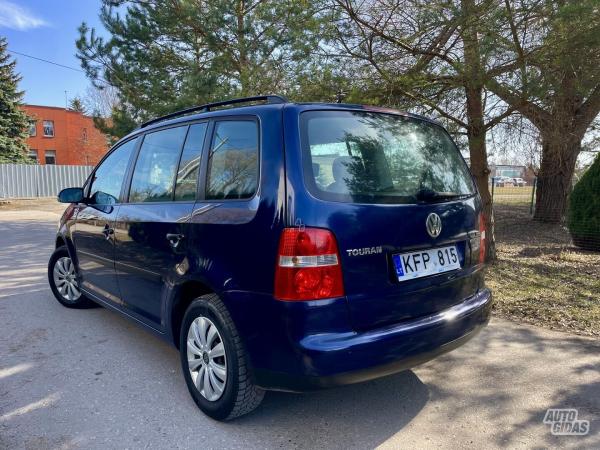 Volkswagen Touran 2005 Kauņa, ar dzinēja tilpumu 1.90 L un nobraukumu 271 tūkst. km par 1750 €, foto 10 vietnē AUTOMOTO.COM.LV
