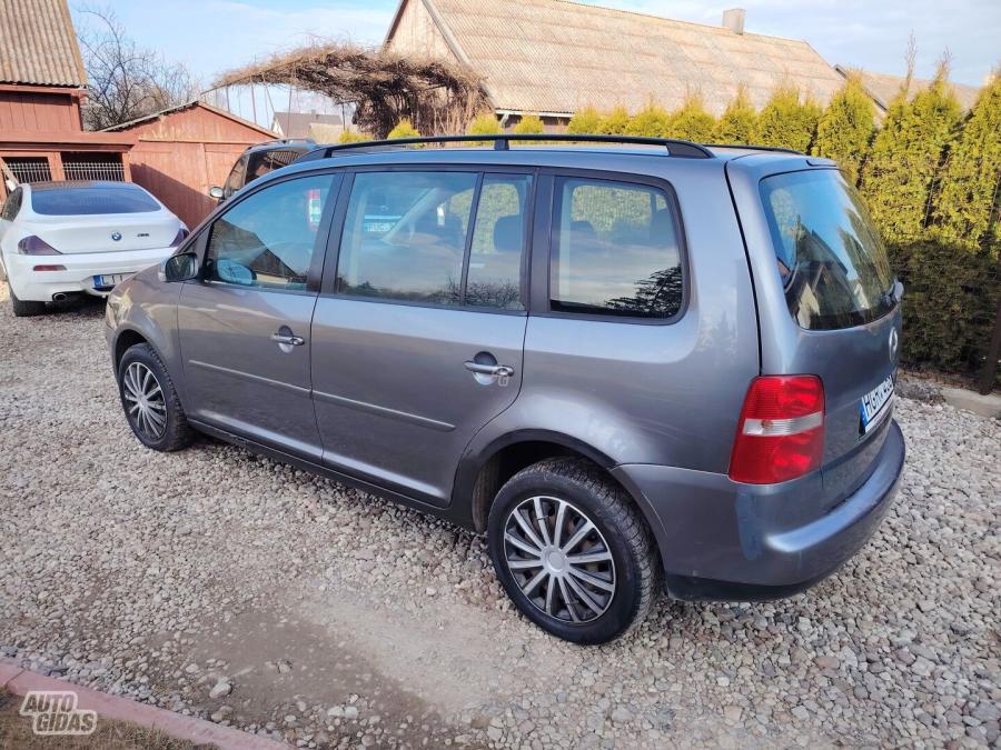 Volkswagen Touran 2005 Marijampole, ar dzinēja tilpumu 1.90 L un nobraukumu 430 tūkst. km par 650 €, foto 1 vietnē AUTOMOTO.COM.LV