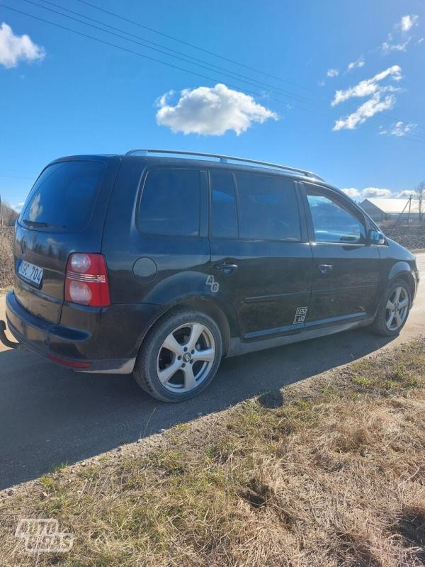 Volkswagen Touran 2005 Klaipėda, ar dzinēja tilpumu 2.00 L un nobraukumu 335 tūkst. km par 800 €, foto 7 vietnē AUTOMOTO.COM.LV