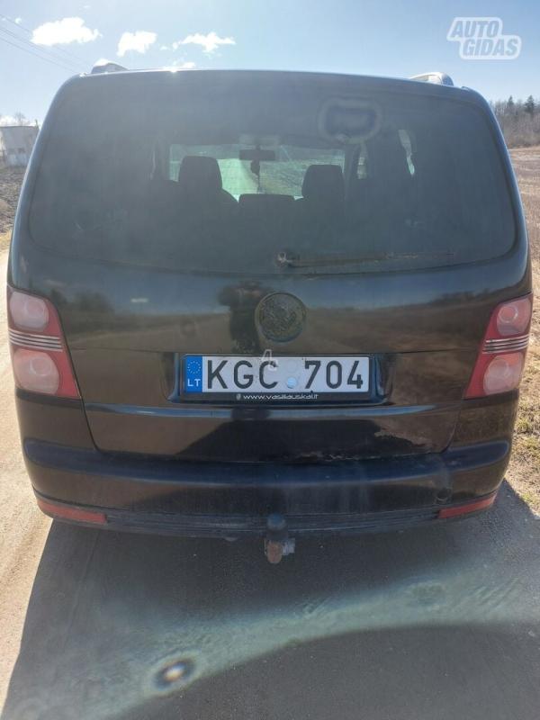 Volkswagen Touran 2005 Klaipėda, ar dzinēja tilpumu 2.00 L un nobraukumu 335 tūkst. km par 800 €, foto 10 vietnē AUTOMOTO.COM.LV