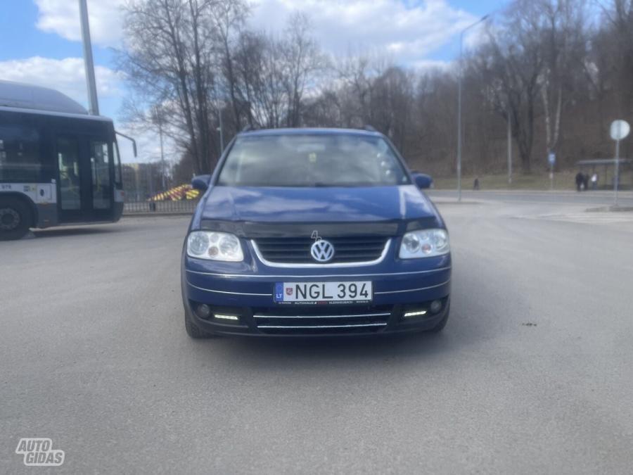 Volkswagen Touran 2005 in Vilnius, with an engine capacity of 1.90 L and mileage of 350 thousand km for 1500 €, photo 2 on AUTOMOTO.COM.LV