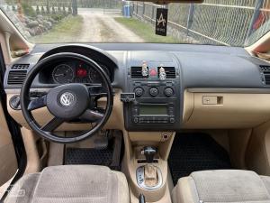 Volkswagen Touran 2005 Jonava, ar dzinēja tilpumu 2.00 L un nobraukumu 325 tūkst. km par 1300 €, foto 6 vietnē AUTOMOTO.COM.LV