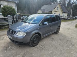 Volkswagen Touran 2005 Prienai, ar dzinēja tilpumu 1.60 L un nobraukumu 209 tūkst. km par 650 €, foto  vietnē AUTOMOTO.COM.LV