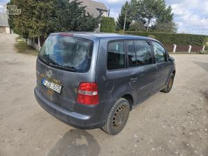 Volkswagen Touran 2005 Prienai, ar dzinēja tilpumu 1.60 L un nobraukumu 209 tūkst. km par 650 €, foto 5 vietnē AUTOMOTO.COM.LV