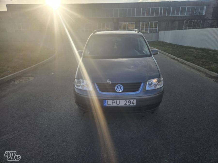 Volkswagen Touran 2005 Jonava, ar dzinēja tilpumu 2.00 L un nobraukumu 270 tūkst. km par 1700 €, foto 4 vietnē AUTOMOTO.COM.LV