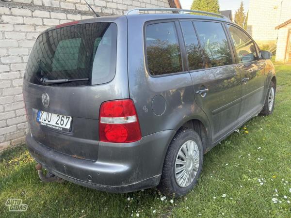 Фольксваген Туран 2005 в Лаздияй, объемом двигателя 2.00 л и пробегом 415 тыс. км за 700 €, фото 2 на AUTOMOTO.COM.LV