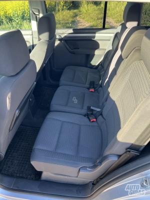 Volkswagen Touran 2005 in Sakiai, with an engine capacity of 2.00 L and mileage of 250 thousand km for 1300 €, photo 8 on AUTOMOTO.COM.LV