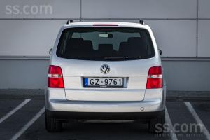 Volkswagen Touran 2005 Rīga, ar dzinēja tilpumu 2.00 L un nobraukumu 0 tūkst. km par 1950 €, foto 6 vietnē AUTOMOTO.COM.LV