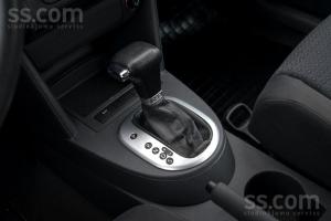 Volkswagen Touran 2005 Rīga, ar dzinēja tilpumu 2.00 L un nobraukumu 0 tūkst. km par 1950 €, foto 21 vietnē AUTOMOTO.COM.LV