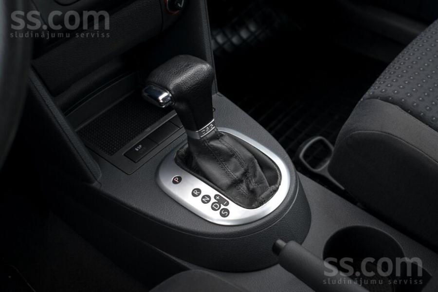 Volkswagen Touran 2005 Rīga, ar dzinēja tilpumu 2.00 L un nobraukumu 0 tūkst. km par 1950 €, foto 21 vietnē AUTOMOTO.COM.LV