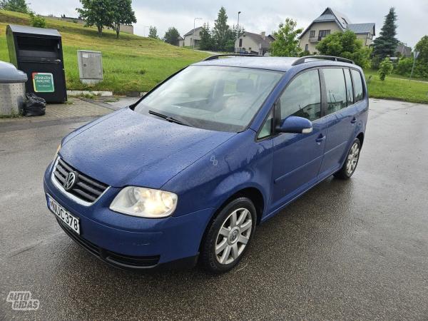 Volkswagen Touran 2005 in Prienai, with an engine capacity of 2.00 L and mileage of 359 thousand km for 1000 €, photo 8 on AUTOMOTO.COM.LV
