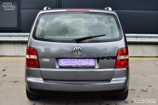 Volkswagen Touran 2005 in Kretinga, with an engine capacity of 2.00 L and mileage of 319 thousand km for 3250 €, photo 9 on AUTOMOTO.COM.LV