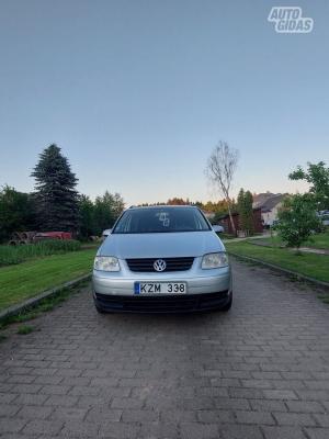 Volkswagen Touran 2005 in Telschi, with an engine capacity of 2.00 L and mileage of 300 thousand km for 1800 €, photo 7 on AUTOMOTO.COM.LV