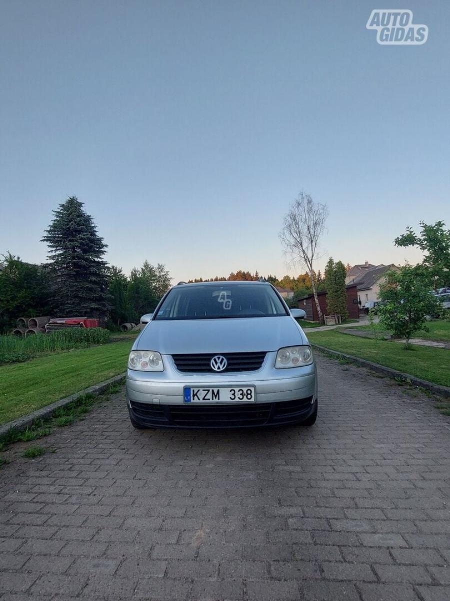 Volkswagen Touran 2005 in Telschi, with an engine capacity of 2.00 L and mileage of 300 thousand km for 1800 €, photo 7 on AUTOMOTO.COM.LV