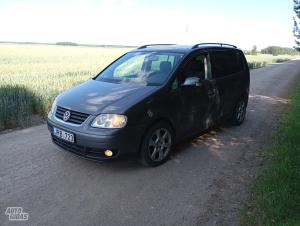 Volkswagen Touran 2005 Ukmergė, ar dzinēja tilpumu 2.00 L un nobraukumu 300 tūkst. km par 530 €, foto  vietnē AUTOMOTO.COM.LV