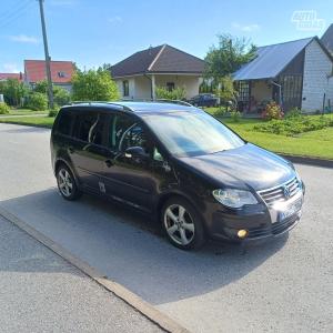 Volkswagen Touran 2005 Klaipėda, ar dzinēja tilpumu 2.00 L un nobraukumu 333 tūkst. km par 850 €, foto  vietnē AUTOMOTO.COM.LV