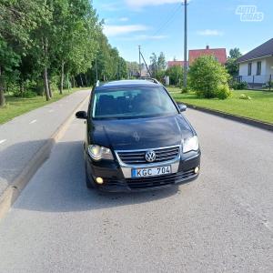 Volkswagen Touran 2005 Klaipėda, ar dzinēja tilpumu 2.00 L un nobraukumu 333 tūkst. km par 850 €, foto 3 vietnē AUTOMOTO.COM.LV
