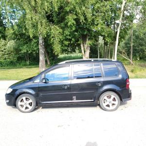 Volkswagen Touran 2005 Klaipėda, ar dzinēja tilpumu 2.00 L un nobraukumu 333 tūkst. km par 850 €, foto 5 vietnē AUTOMOTO.COM.LV